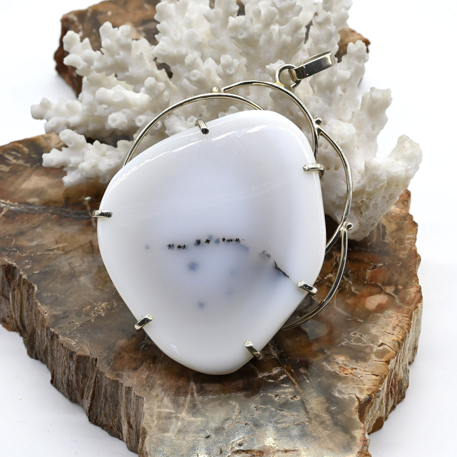 Подвеска, опал