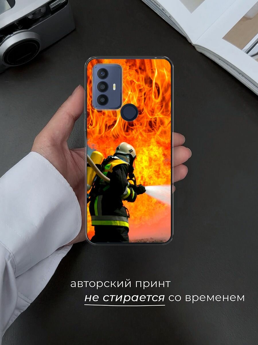 Чехол на TCL 30E/30 SE/305/306 / ТСЛ 30E с принтом "Пожарные на страже" — фото 1