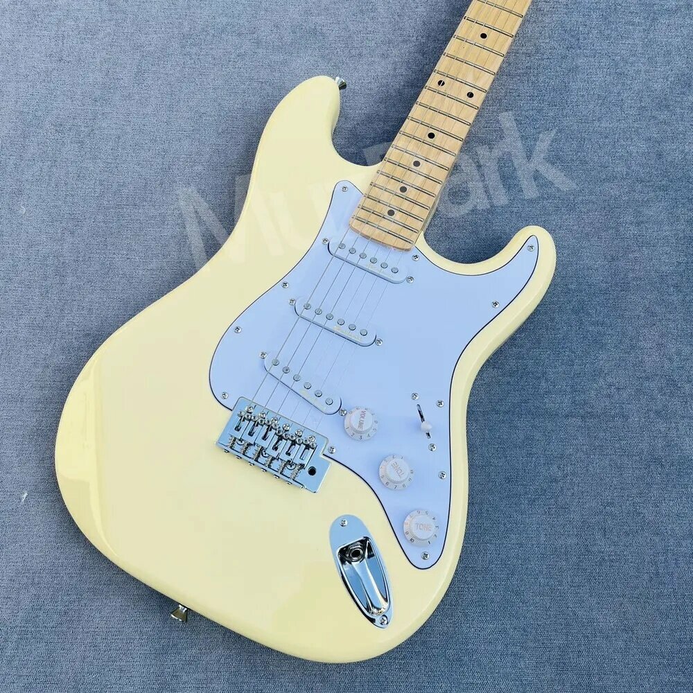 Электрогитара Fende st 6-струнная