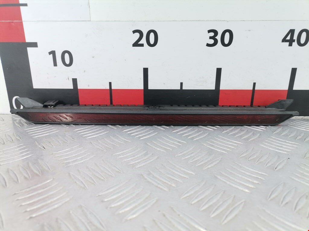 Фонарь дополнительный тормозной (стоп-сигнал) Ford Galaxy 1 1121559 арт. 1653561