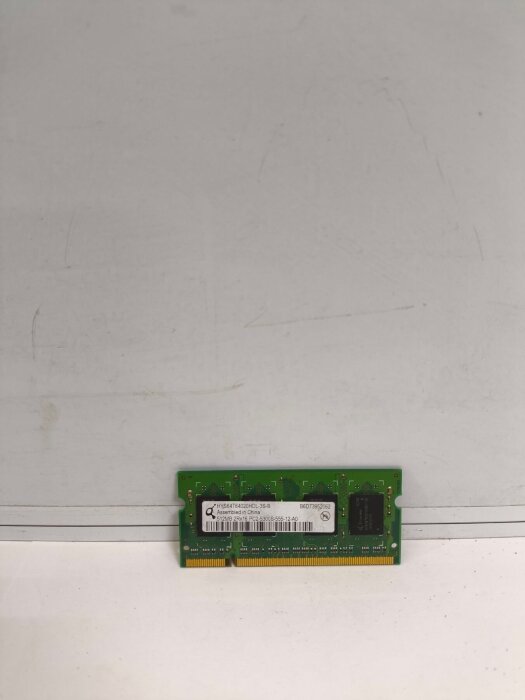 Оперативная память SO-DIMM DDR2 Qimonda 512Mb 5300S HYS64T64020HDL