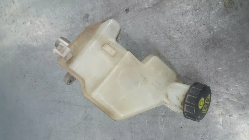 Главный тормозной цилиндр Ford Fusion CBK FYJA 4S612140HD