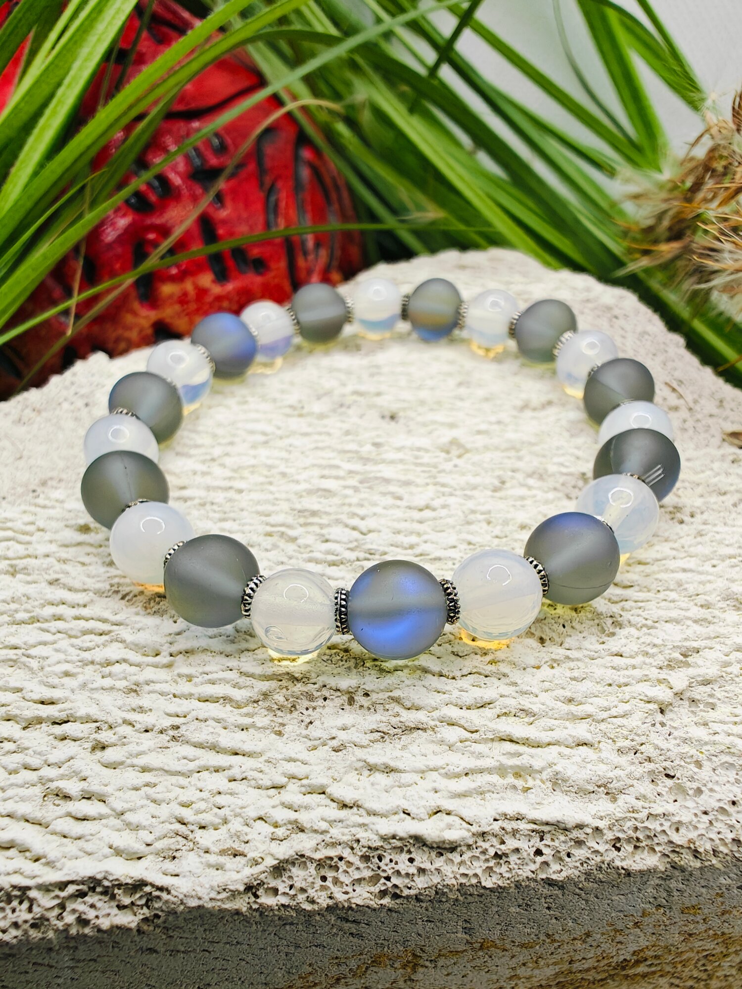 Браслет-нить, опал, лунный камень