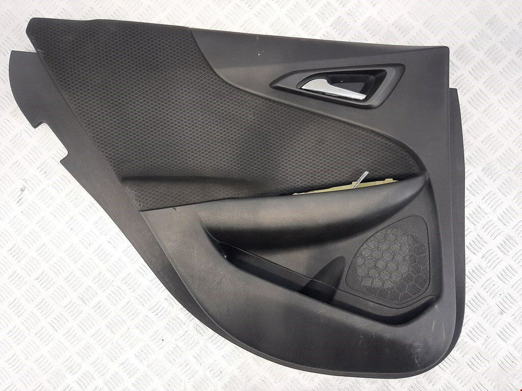 Обшивка (карта) двери задней левой Chevrolet Malibu 9 84108658 арт. 984060