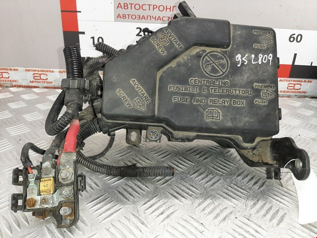 Блок реле Alfa Romeo Giulietta (940) 50518866 арт. 952809