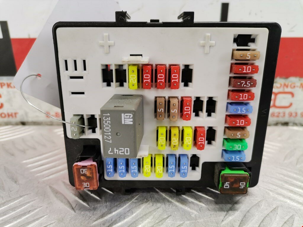 Блок предохранителей Chevrolet Equinox 2 20777299 арт. 872612