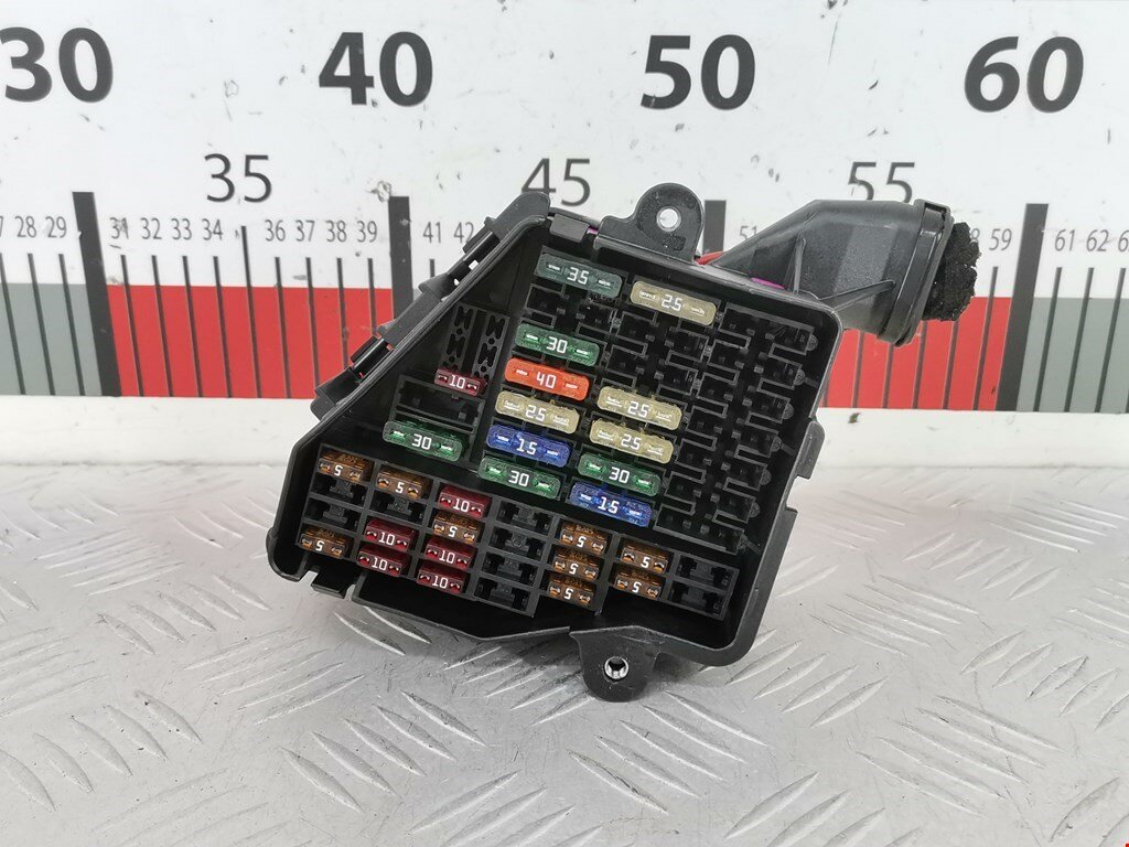 Блок предохранителей Audi A6 C6 8D1941824 арт. 1519387