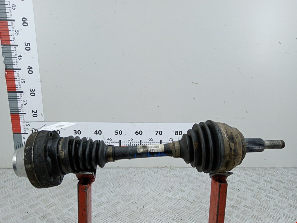 Полуось передняя левая (приводной вал шрус) Volkswagen Touareg 1 7L6407271G арт. 2030781