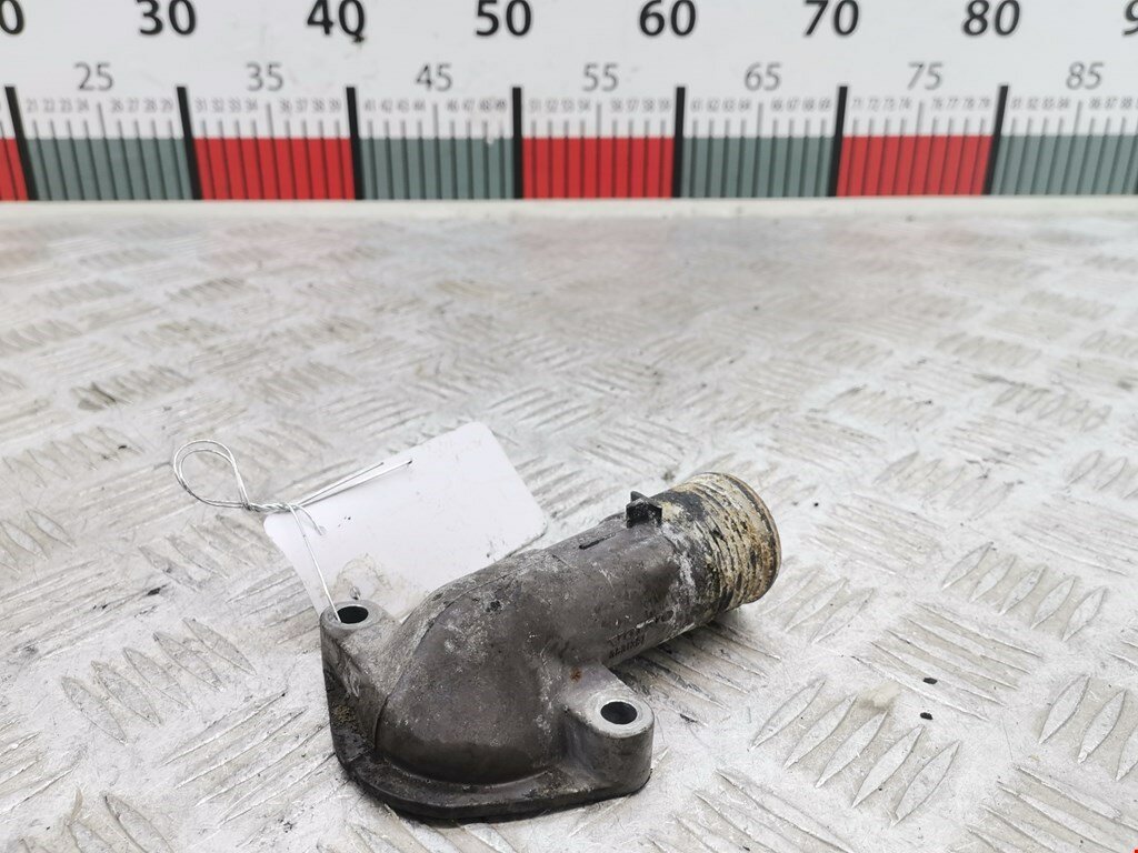 Корпус термостата Volvo S40 V40 1 9209867 арт. 2187502