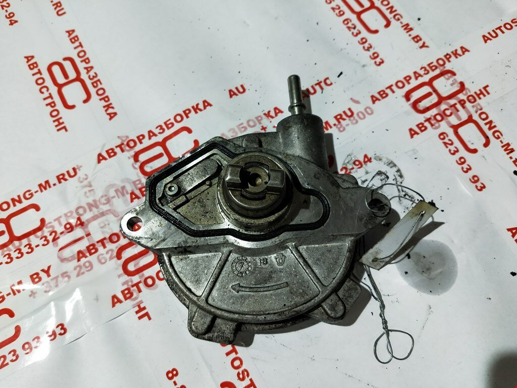 Насос вакуумный Mercedes B-Class (W245) A6402300465 арт. 421519