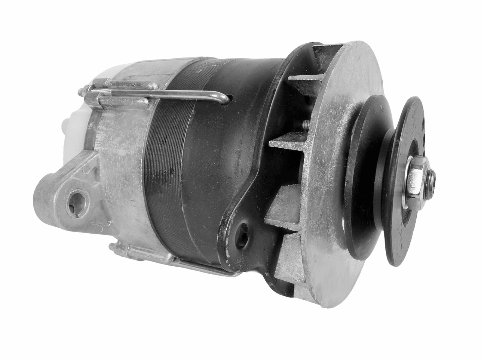 Генератор МТЗ с дв. Д-243.85,91,93,562,654, Д260.1-360 (3 клеммы, клим. исп. О) 14V 72А 1150Вт радиоволн