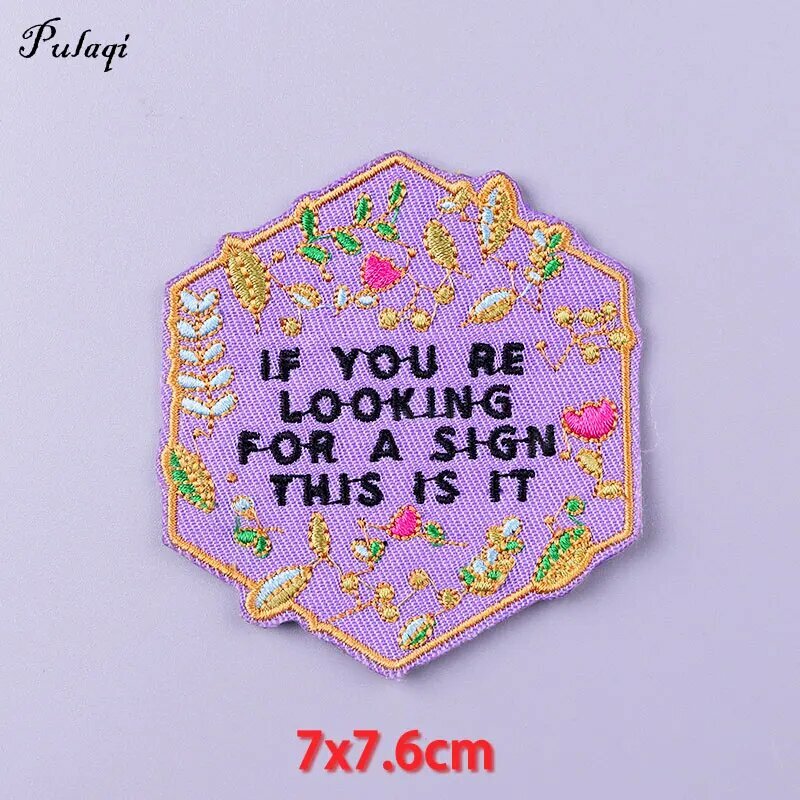 Вышитые нашивки "Хиппи письмо" pulaqi Розовый, PE5509CT