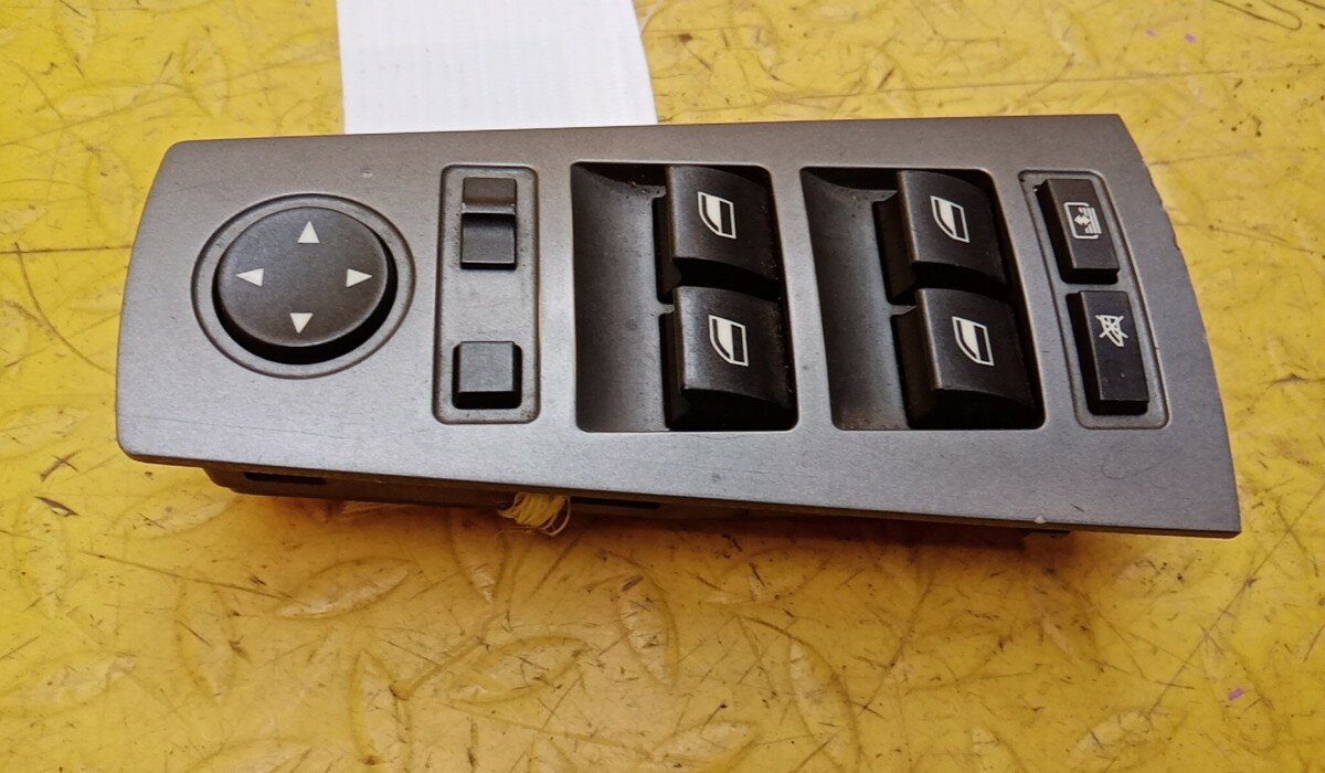 Блок управления стеклоподъемниками 7-серия E65/E66 BMW 61316917106