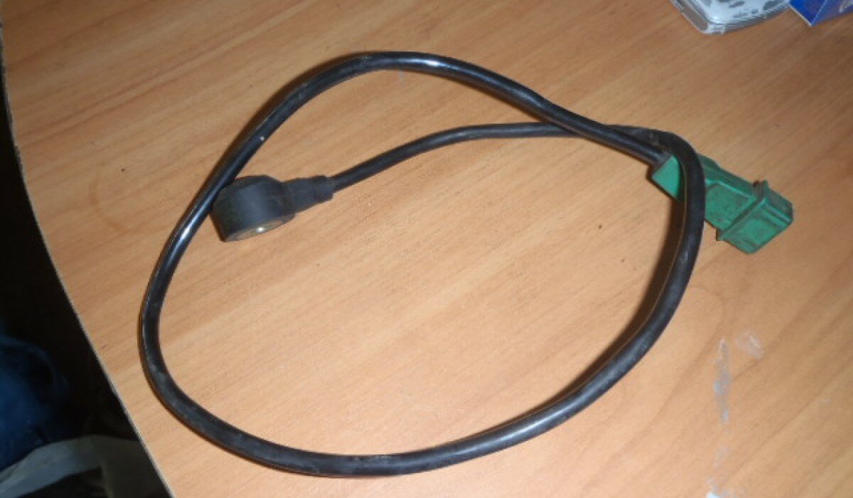 Датчик детонации A4 (B5) Audi 054905377H