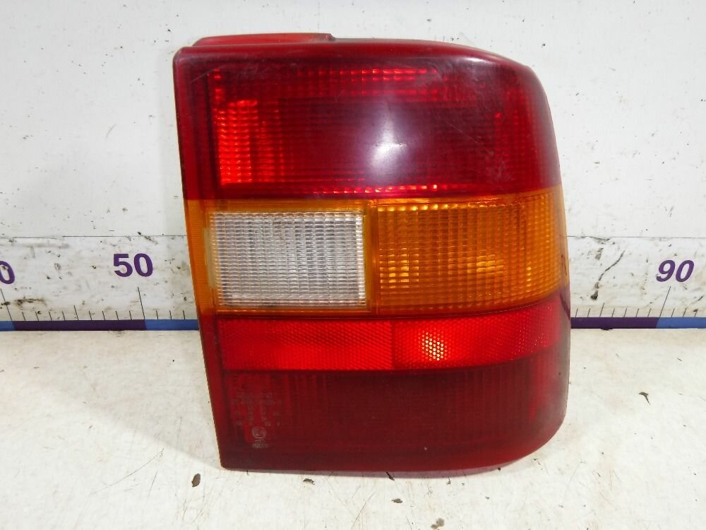 Фонарь задний правый Opel Vectra A 4421910RUE