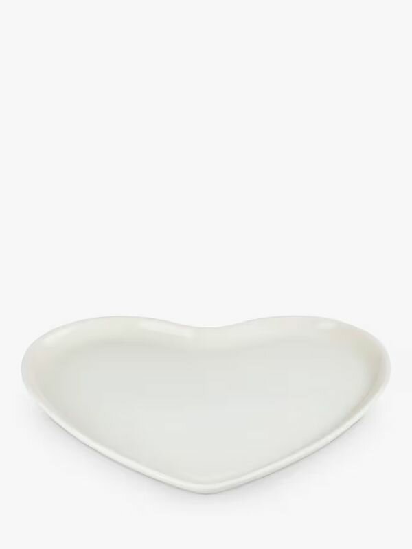 Керамическое блюдо Le Creuset в форме сердца, цвет безе, 32 см