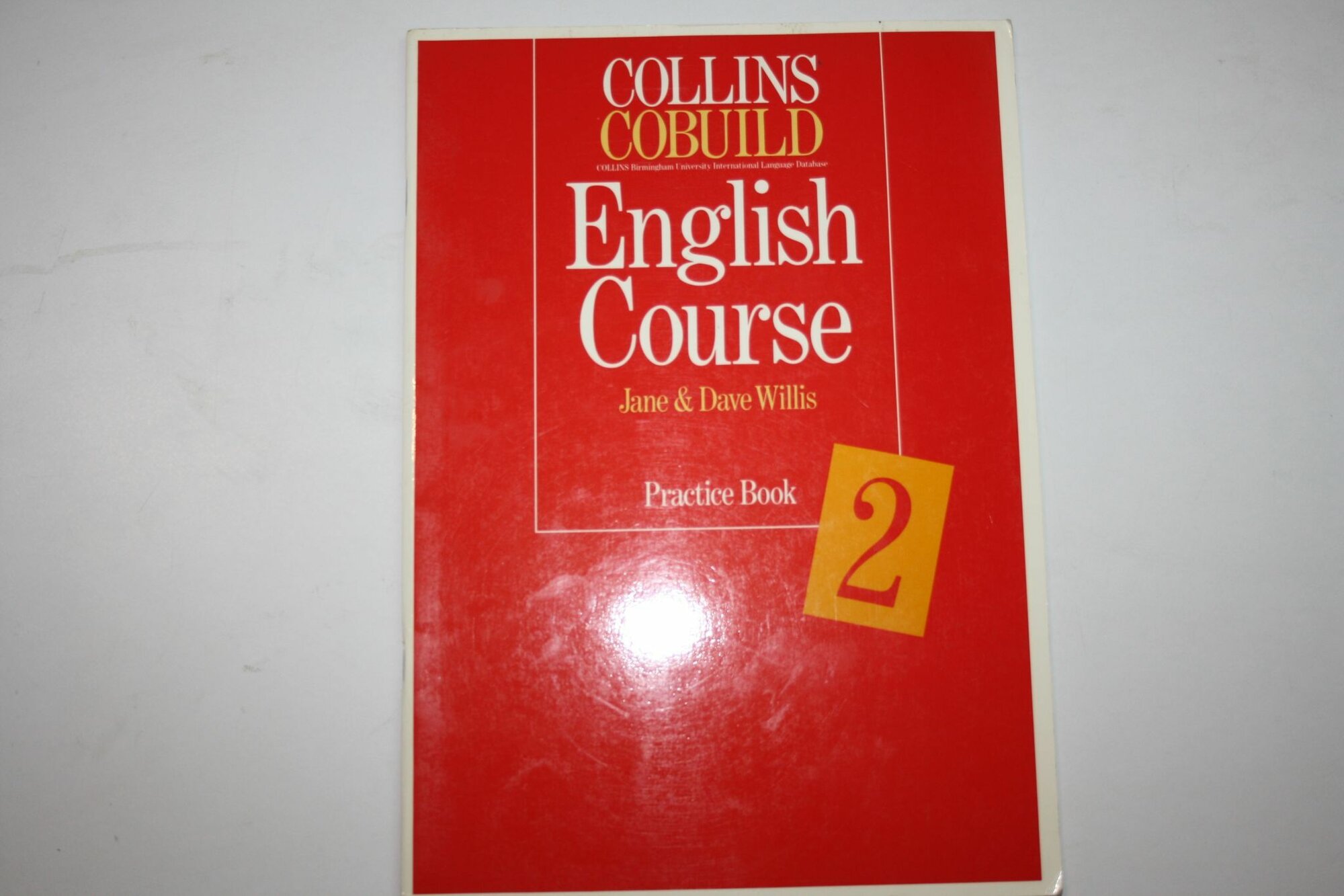 Collins Cobuild. English Course. Practice Book 2 (Курс английского языка. Учебник. Книга 2). Фокусируется на повседневном английском языке