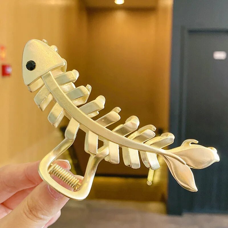 Золотые заколки-крабы в форме рыбки, style 1