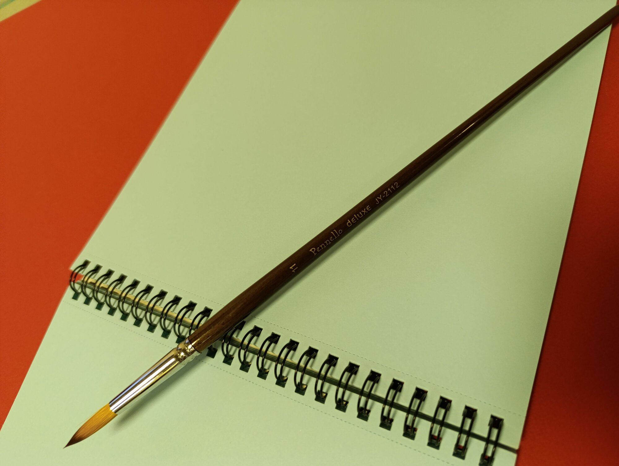 Кисть синтетика deluxe круглая N 11 длинная ручка