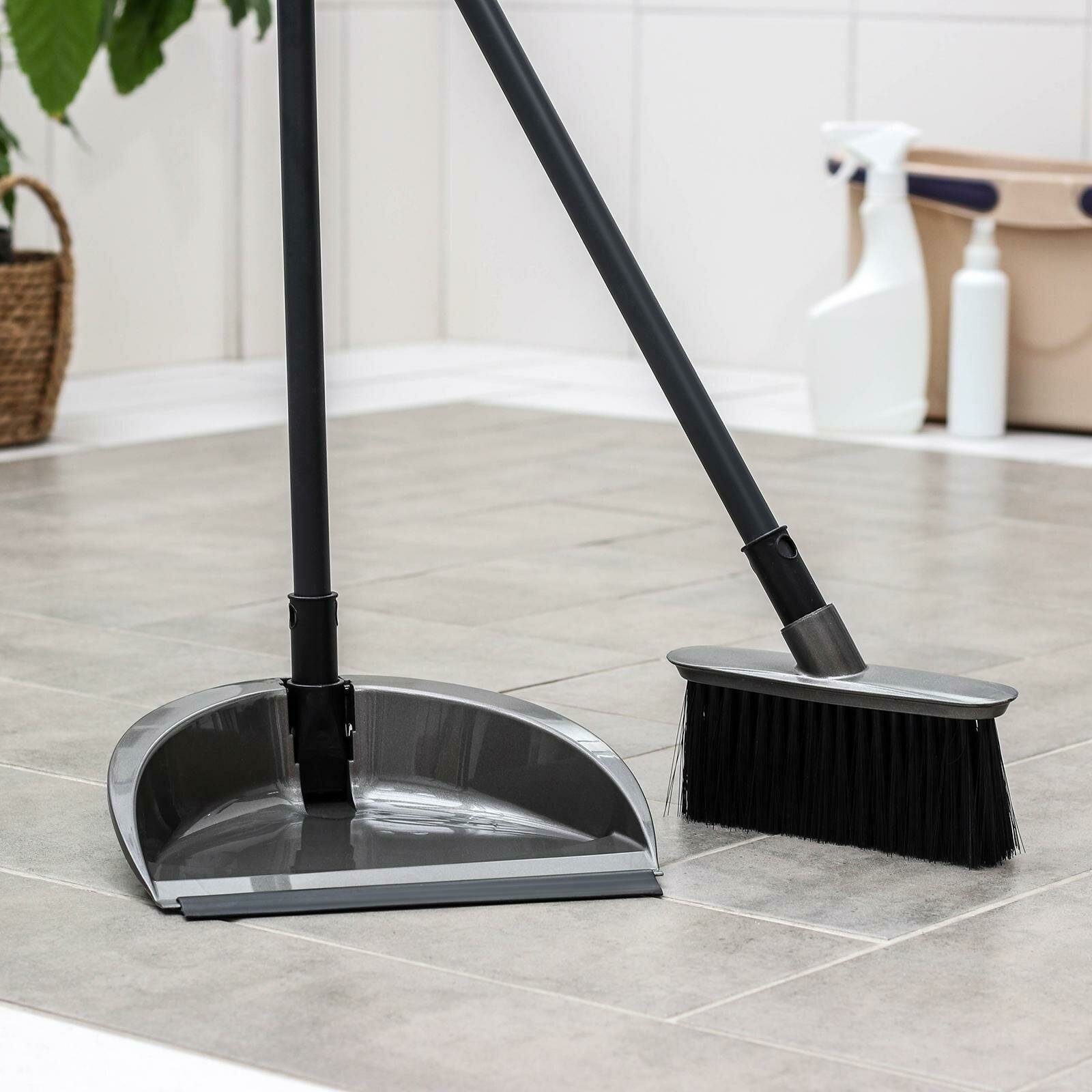 Щётка для пола с совком и кромкой Svip «Классика», пластик, 8×24×88 см, серый