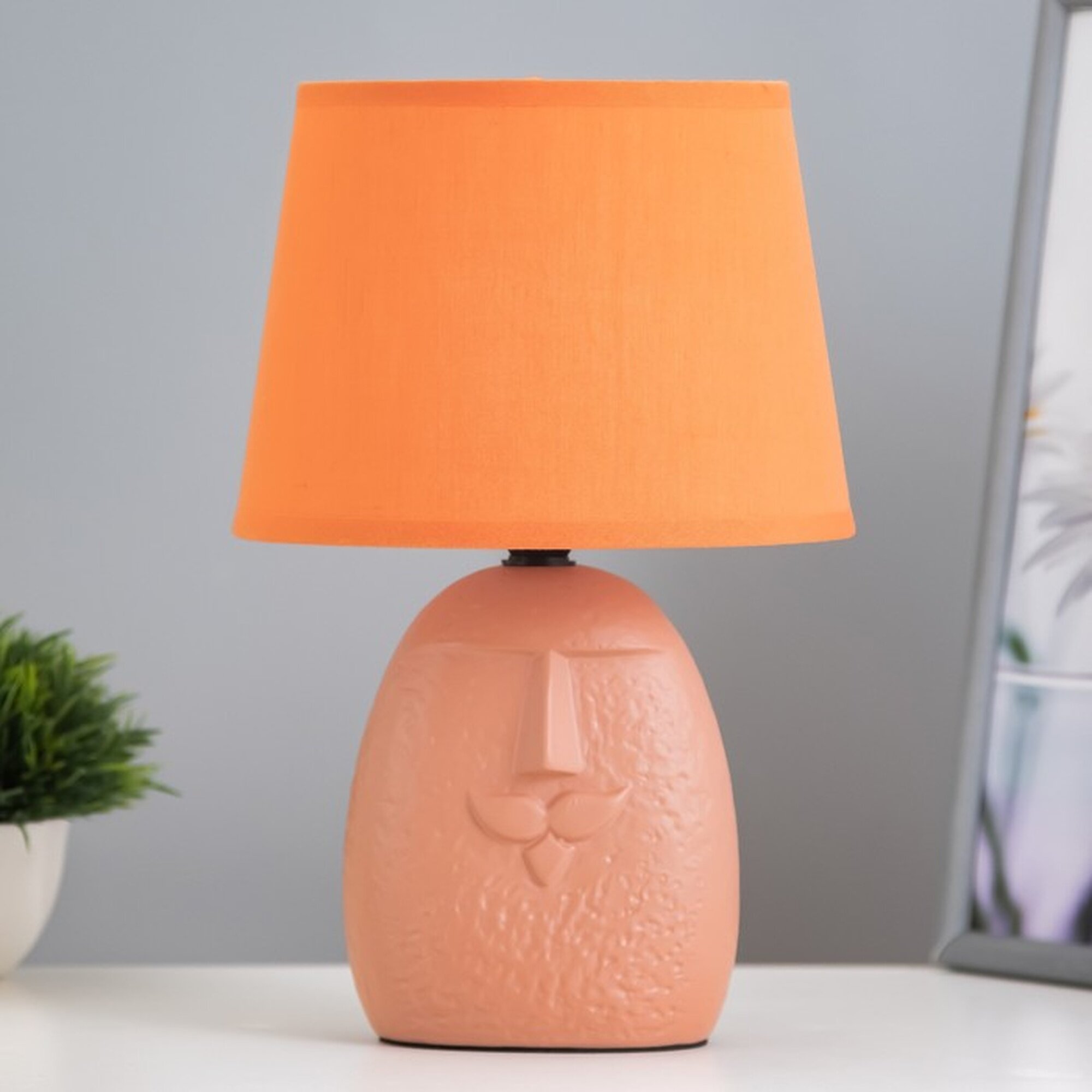 Настольная лампа RISALUX «Фейс усы», E14, 40Вт, 18x18x27см, оранжевая