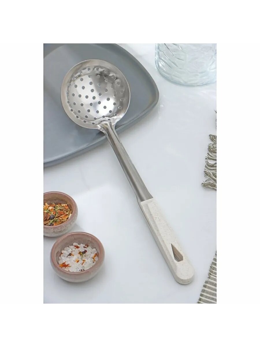 Надежная шумовка из нержавейки для кухни