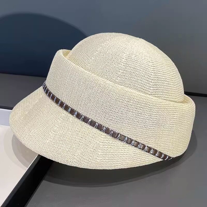 Простая женская шляпа в британском стиле, новинка 2025 года, весенняя дышащая элегантная конная шляпа, уменьшающая возраст, универсальная фуражка интернет-знаменитостей