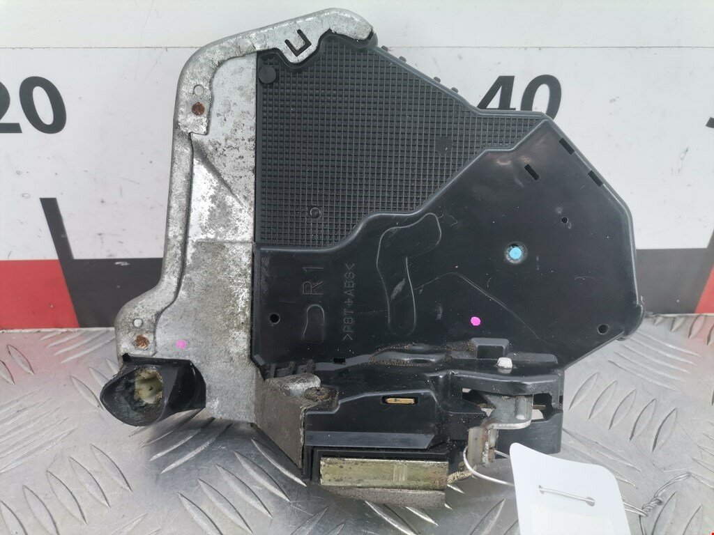 Замок двери передней правой Toyota Corolla 9 6903002151 арт. 1794174