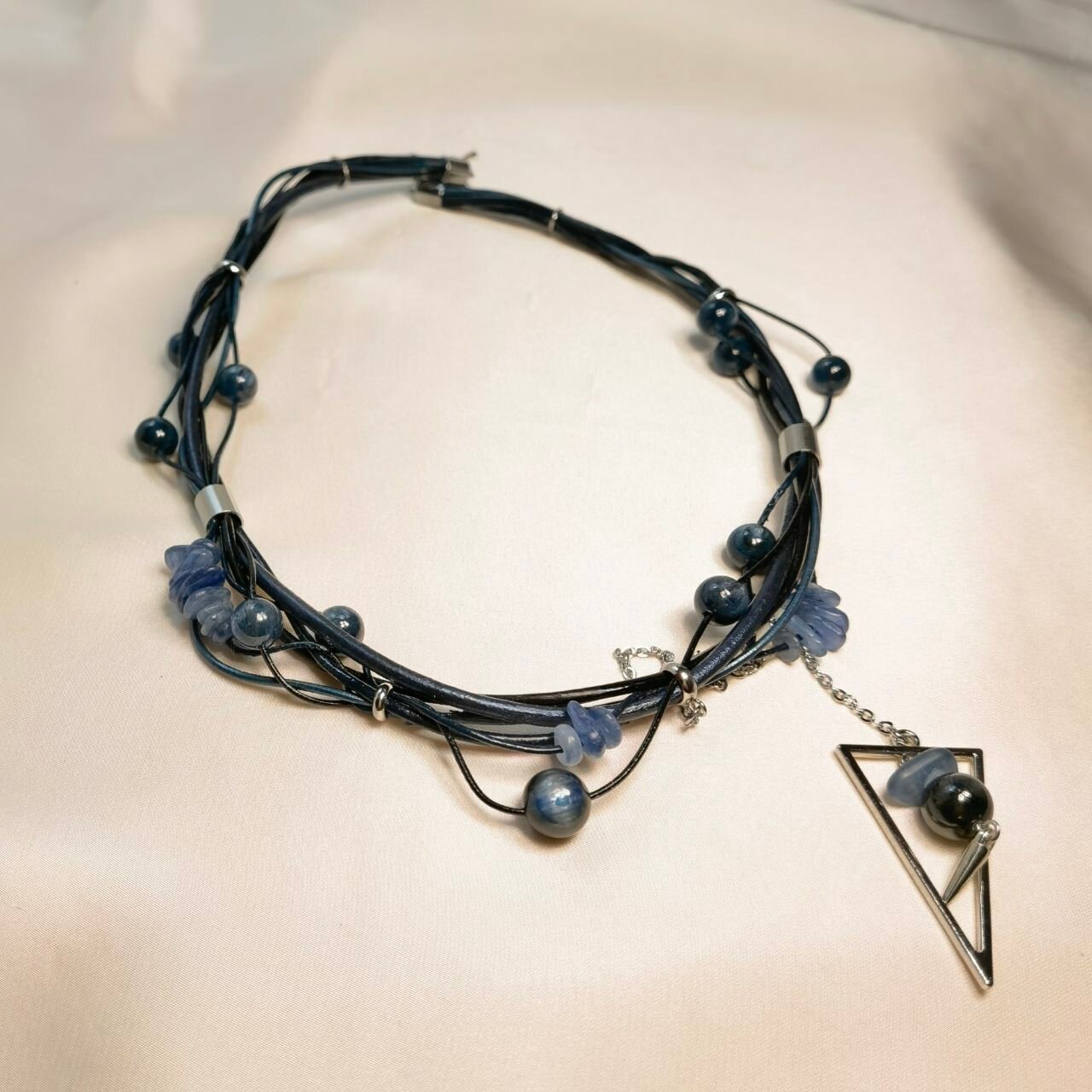 Серьги Камни Елены, кианит, кожа, черный, синий — фото 1