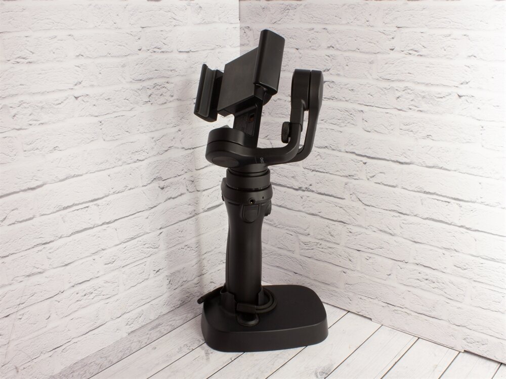 DJI Osmo Mobile электронный стедикам для мобильных устройств (ZM01)