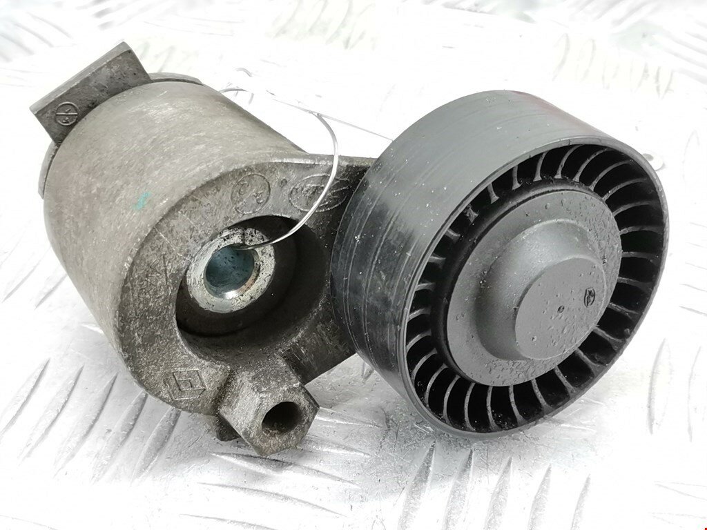 Натяжитель ремня генератора (приводного поликлинового ремня Renault Duster 1 117501113R арт. 1778565