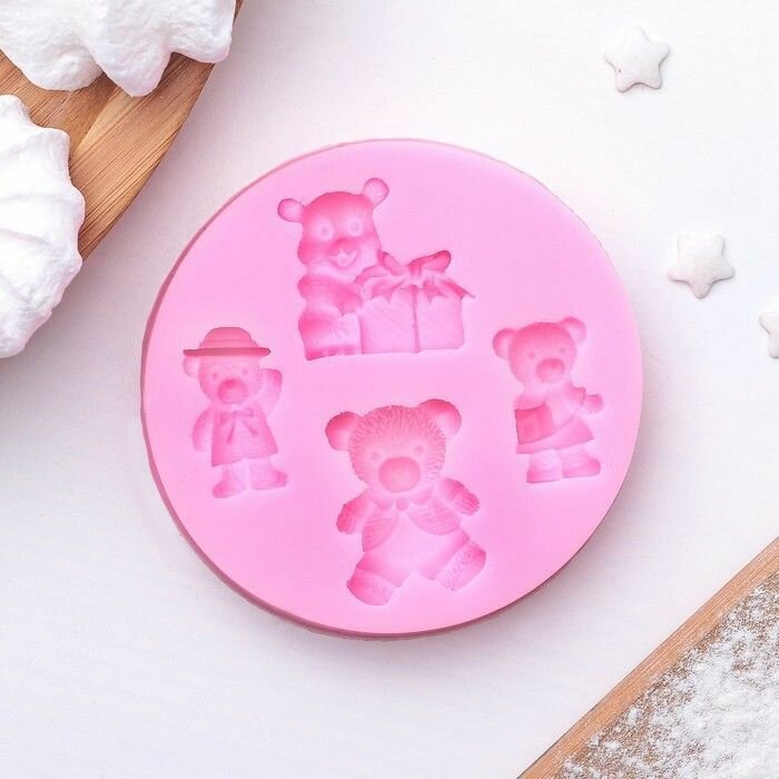 Молд 7х1,1 см "Четыре мишки", цвет розовый Молд 7х1,1 см "Четыре мишки", цвет розовый