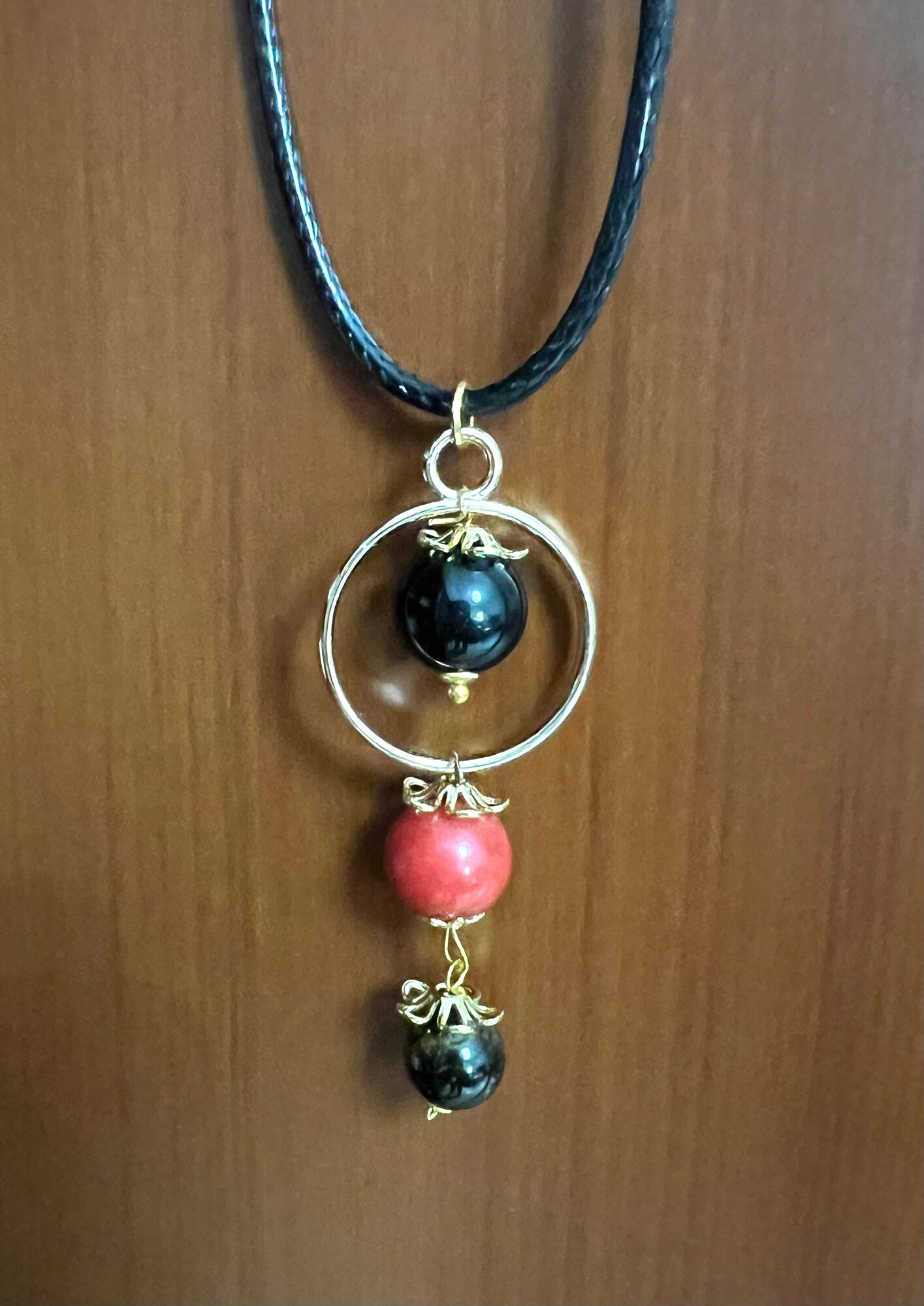 Подвеска, тигровый глаз, коралл, обсидиан