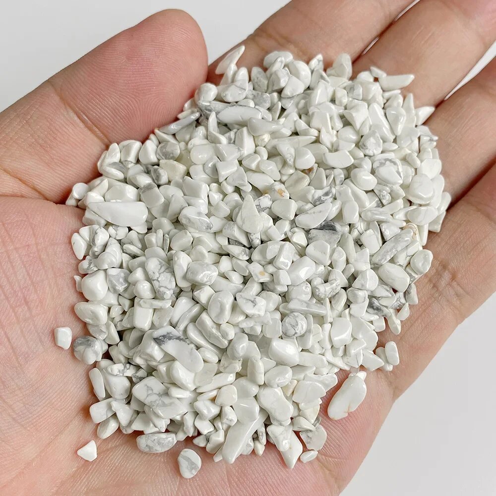 Минеральные чипсы для аквариума Howlite, серые, 50г