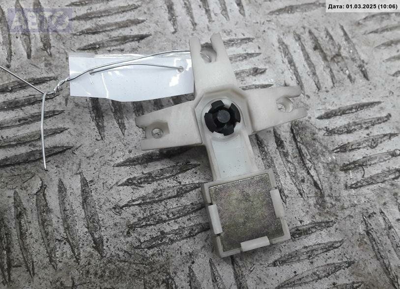 Прочая запчасть Volkswagen Passat B5+ (GP)