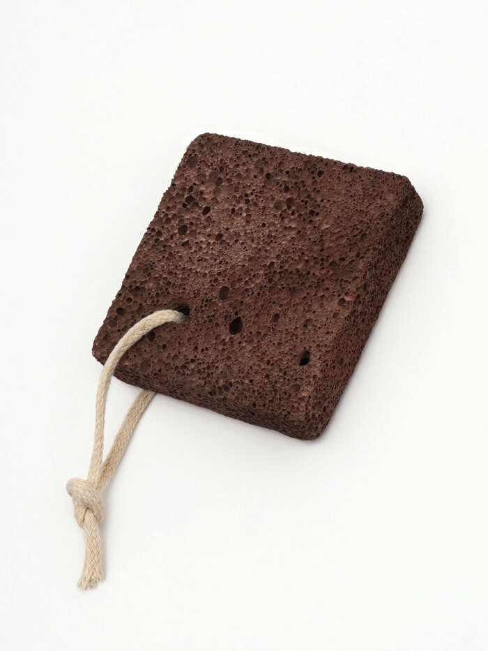 Натуральная пемза для педикюра , натуральная , с подвесом , 8 х 8 см , цвет коричневый