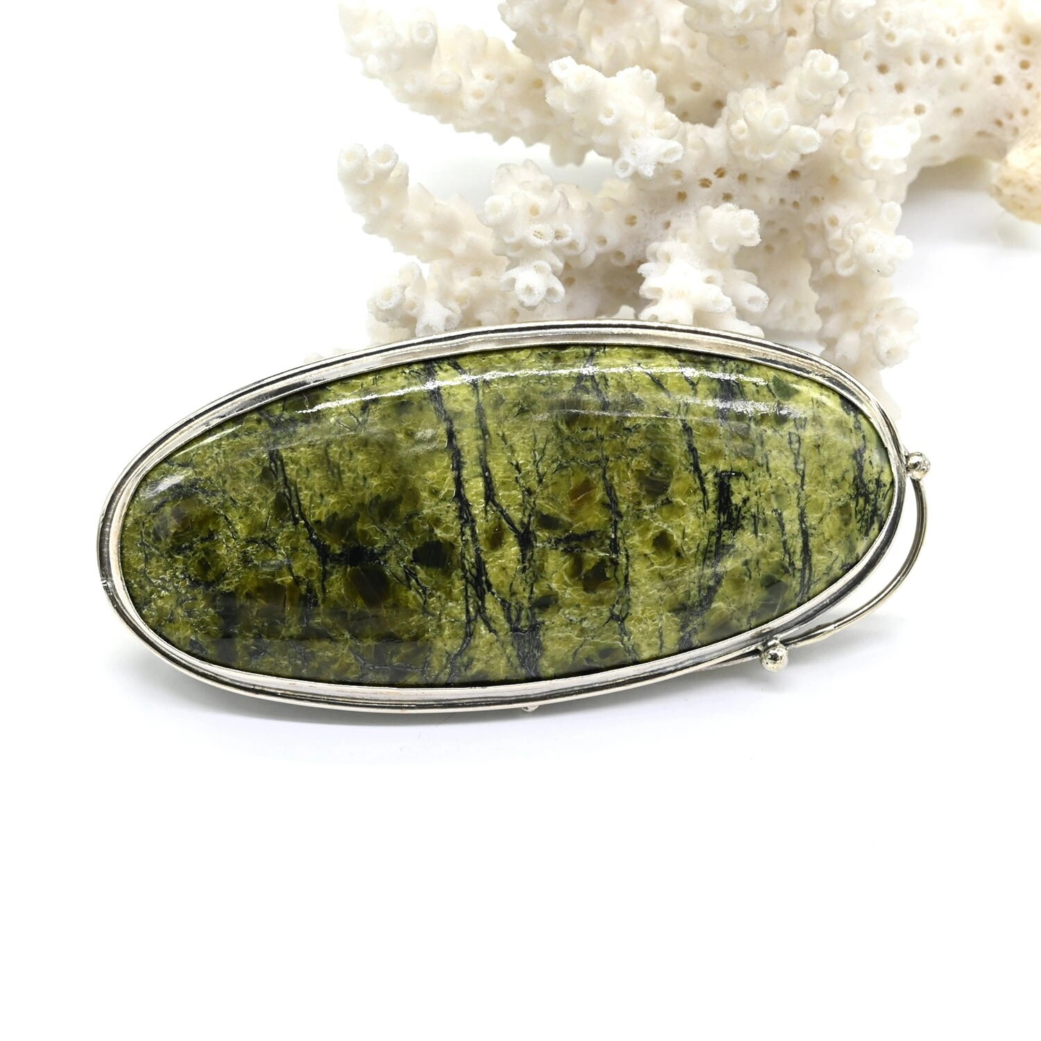 Брошь, змеевик