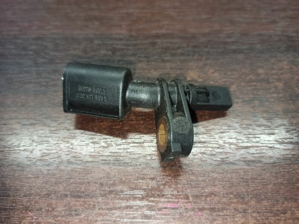 Датчик ABS новый VAG 6Q0927803B Volkswagen Polo WHT003861