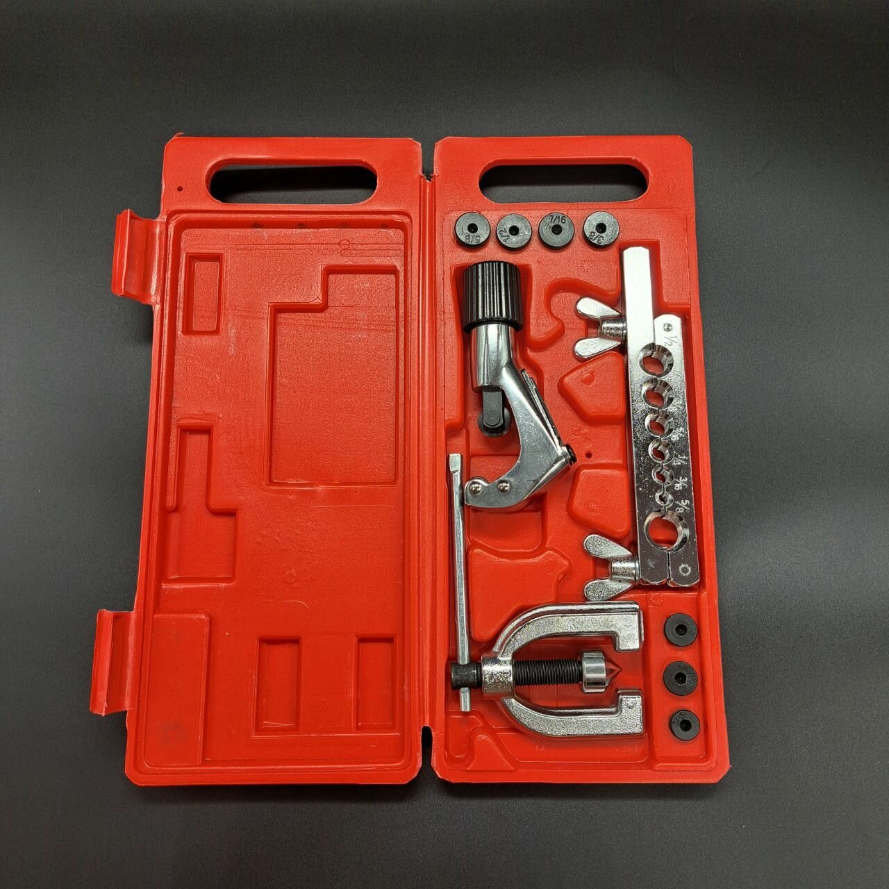 Набор инструментов для развальцовки тормозных трубок 10 предметов в кейсе