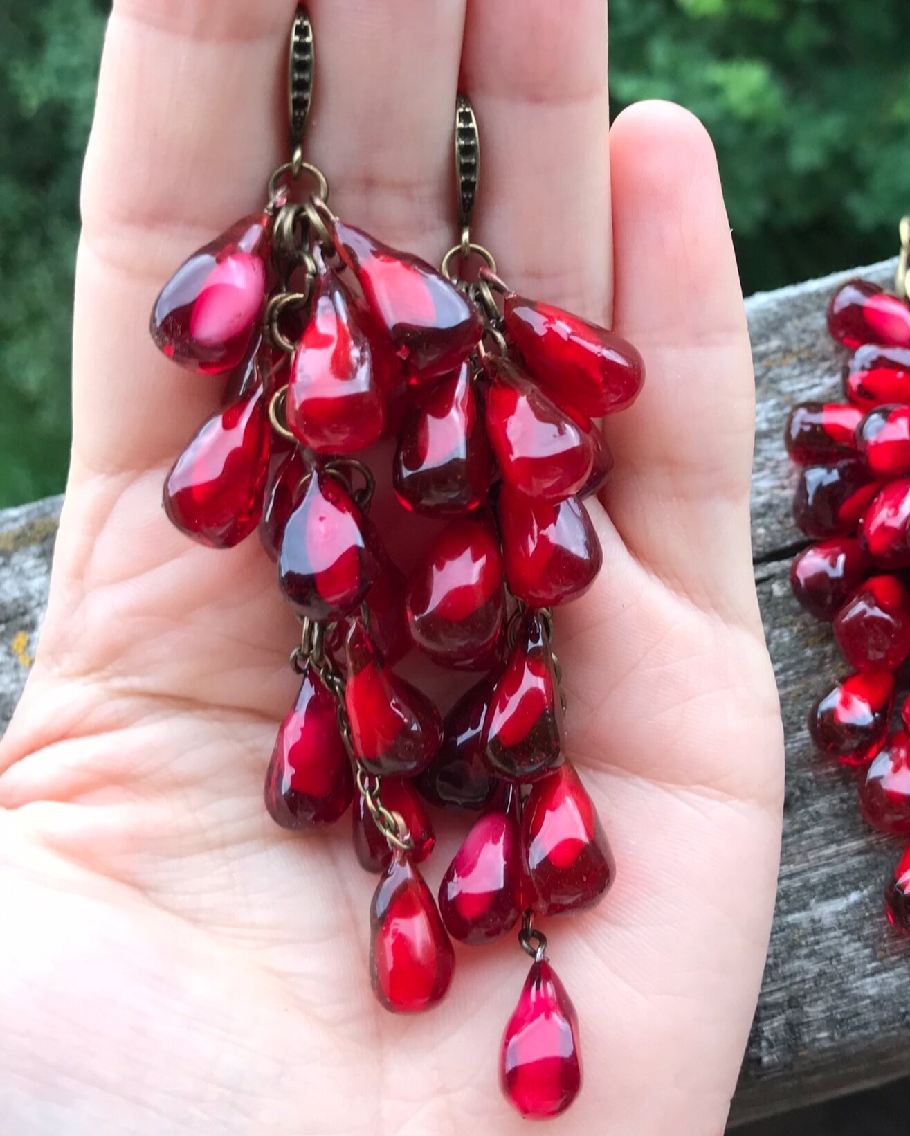 Серьги, пластик