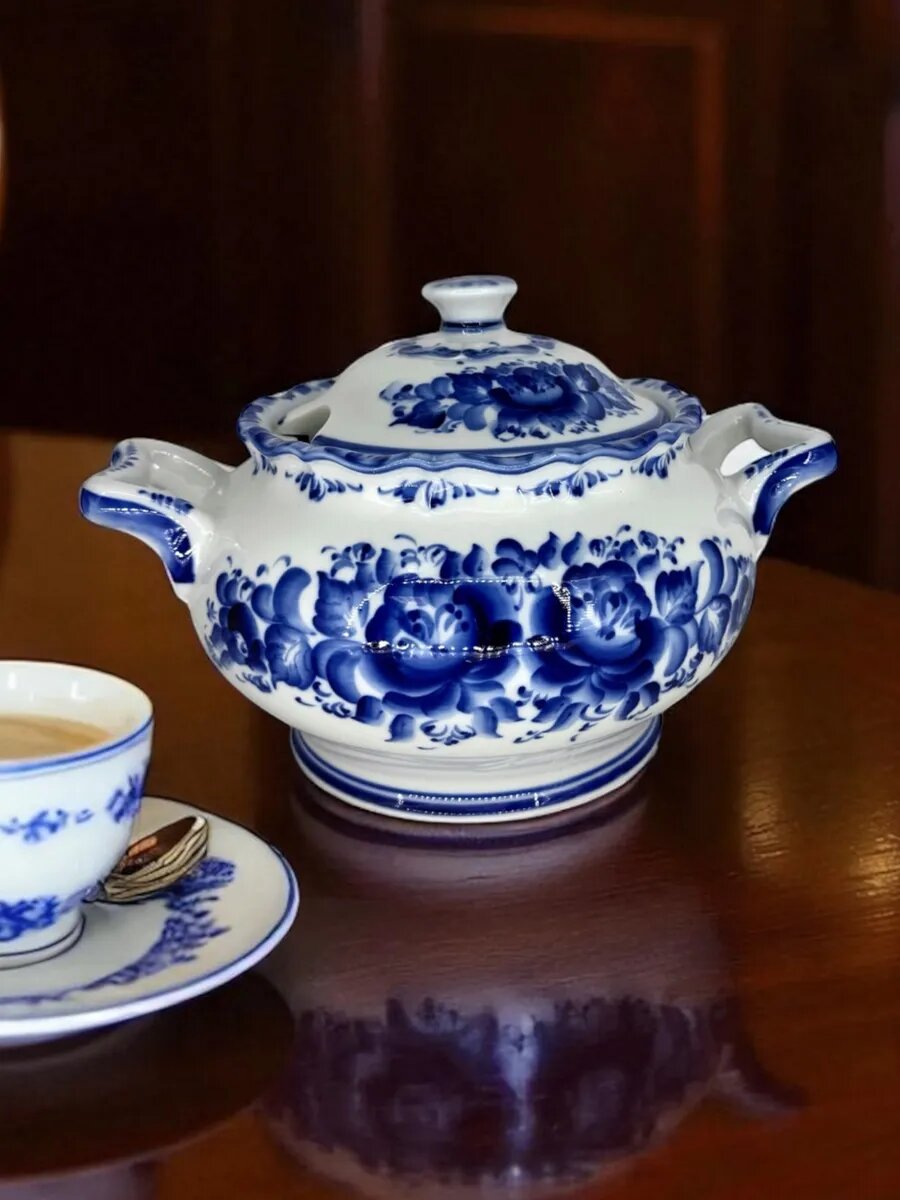 Супница фарфоровая 2.75 л