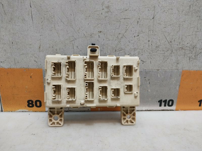 Б/У Блок предохранителей салонный Lexus RX350 2006 447949 TOYOTA арт. 8267148010