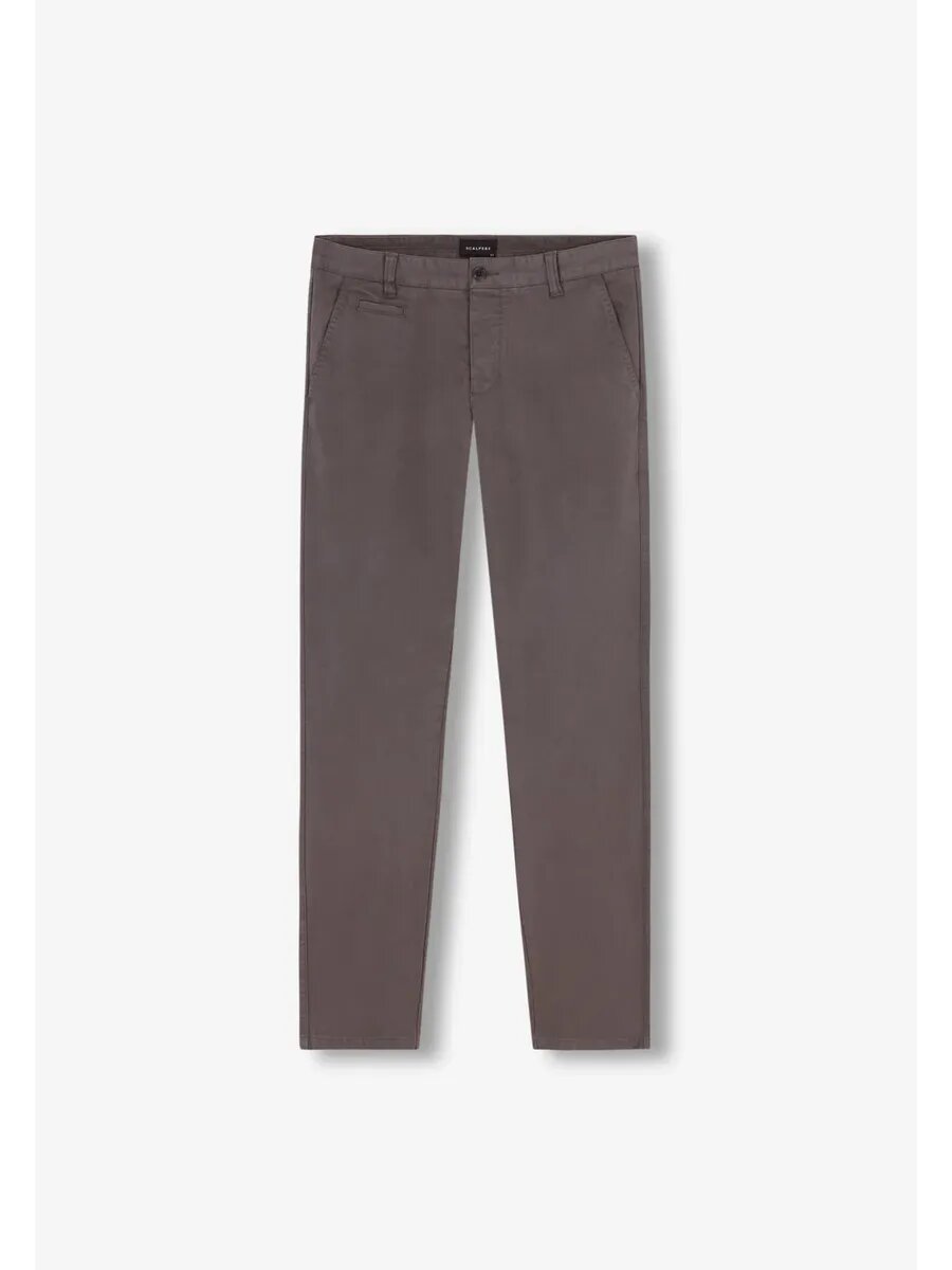 Брюки чинос