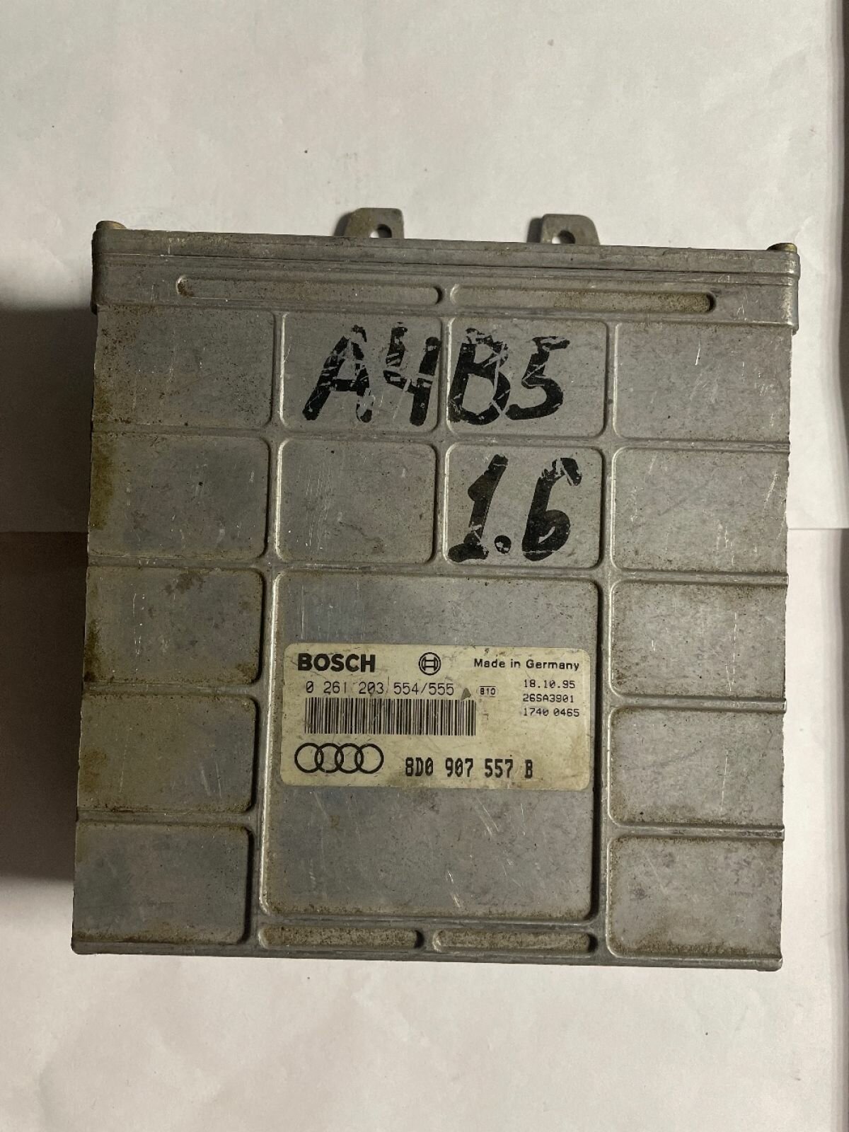 Блок управления двигателем Audi A4B5 0261203554
