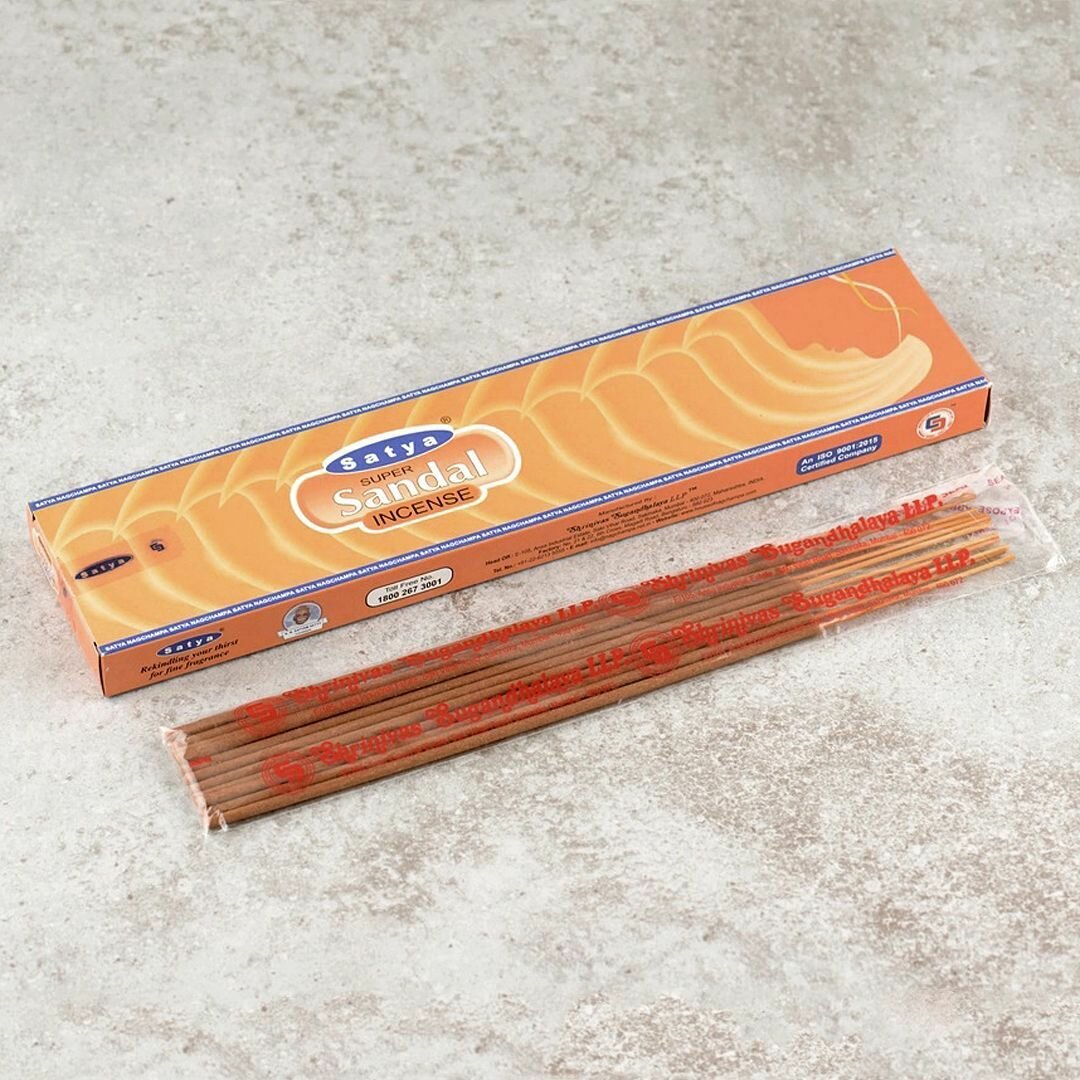 Индийские благовония Сатья Супер Сандал (Satya Super Sandal) натуральные ароматические палочки для дома, йоги, медитации, релакса, очистки воздуха и ароматерапии 18 гр