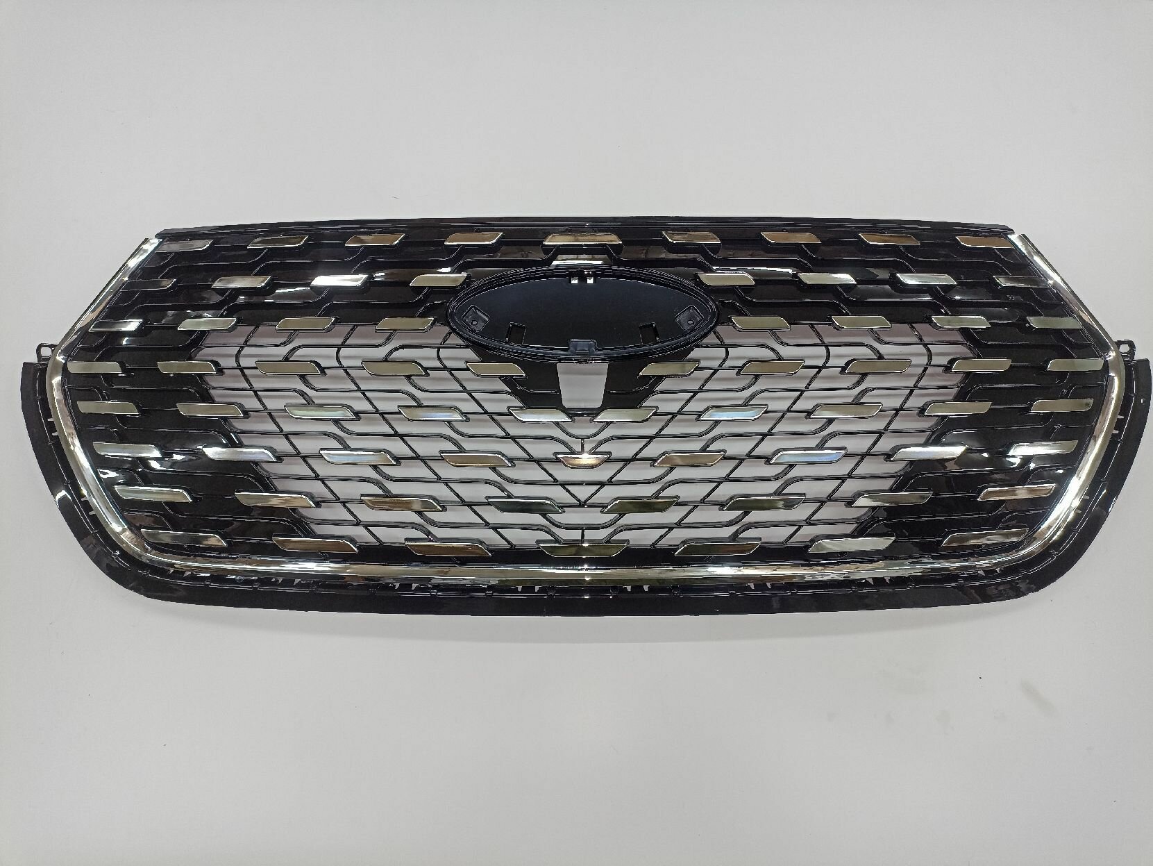 Решетка радиатора (без камеры) Chery Tiggo 4 Pro [1.5 16V CVT внедорожник] 602001121AA