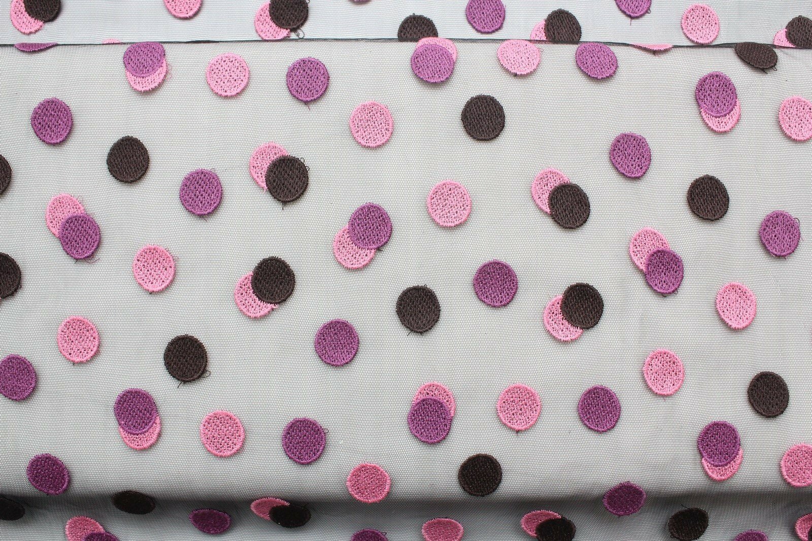 Ткань Вышивка розовыми горошками на чёрной сетке, ш118см, 0,5 м
