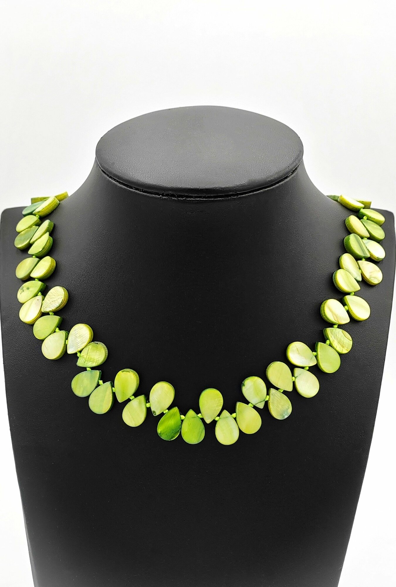 Колье, перламутр