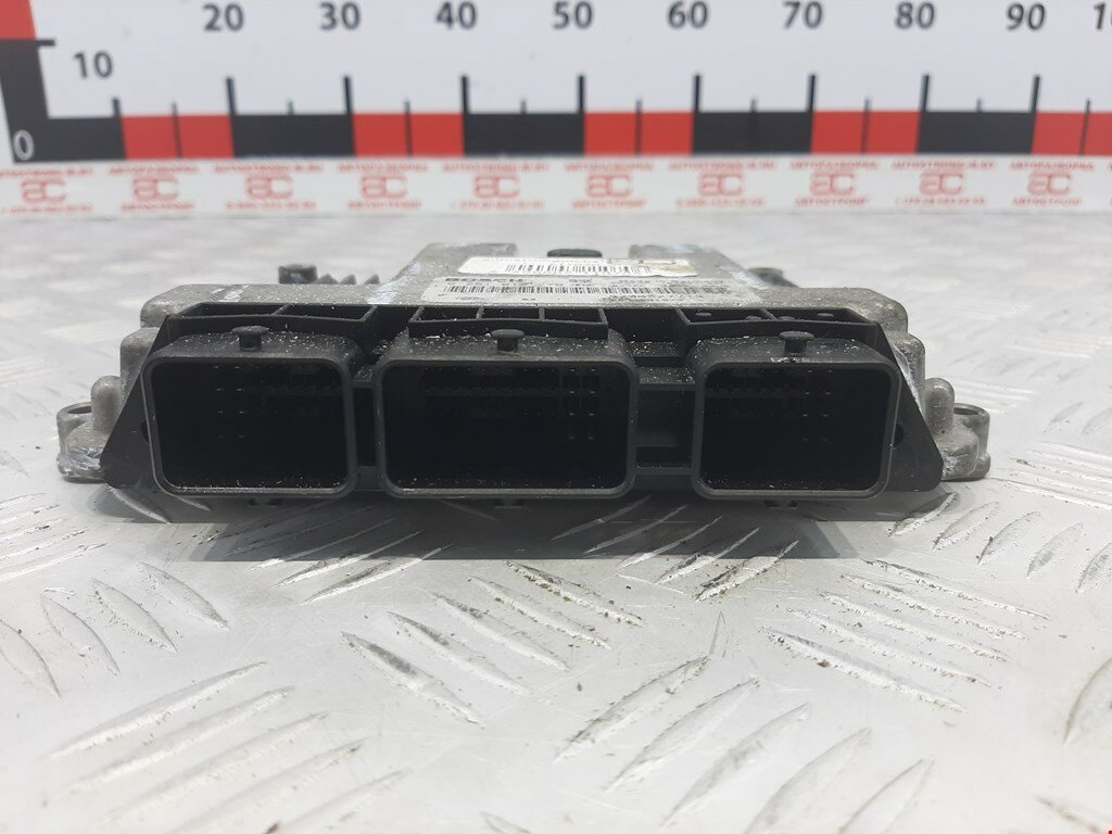 Блок управления двигателем Renault Laguna 2 8200762660 арт. 711070