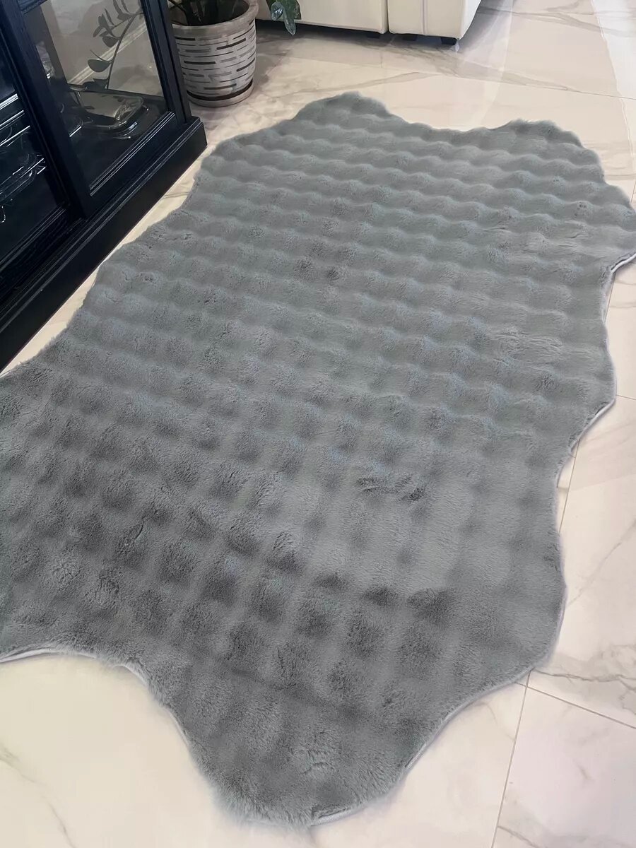 Ковер комнатный с ворсом , меховой 160х200 см